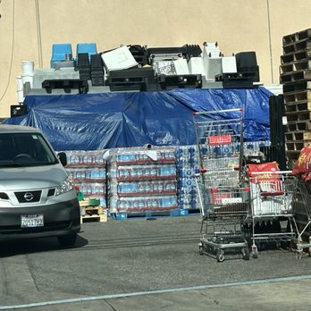 BIG SQUARE - Updated September 2025 - 163 Photos & 150 Reviews - 831 N ...