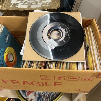 MIDDLETOWN PEDDLERS MALL - Updated December 2025 - 189 Photos & 39 ...