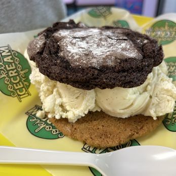 COOKIE COOKIE ICE CREAM - Updated December 2024 - 42 Photos & 20 ...