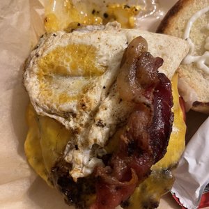 SIDELINES GRILLE - 23 Photos & 14 Reviews - 289 Market Pl Blvd ...