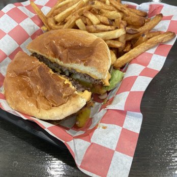 TWISTED BURGER - Updated September 2025 - 14 Photos & 15 Reviews - 7233 ...