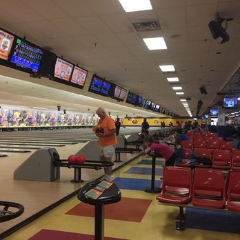 All Star Lanes Baton Rouge - 81 Photos & 29 Reviews - Bowling - 9829 ...