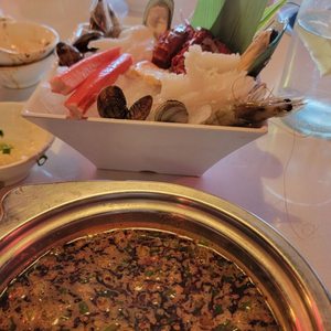 LAO POT - 476 Photos & 167 Reviews - 32707 John R Rd, Madison Heights ...