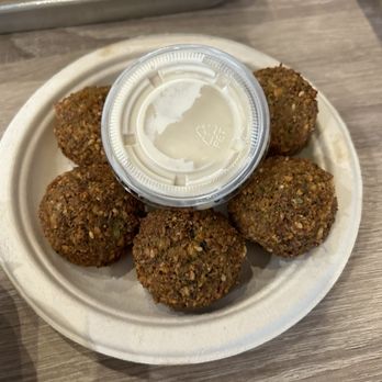 YAFA HUMMUS - Updated July 2025 - 415 Photos & 404 Reviews - 7012 ...