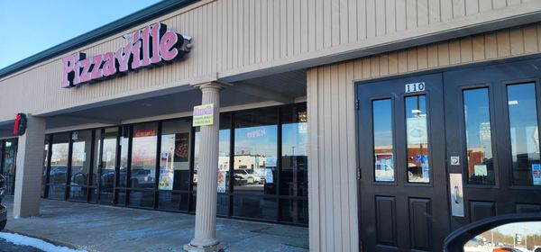 PIZZAVILLE - Updated May 2026 - 52 Photos & 62 Reviews - 5201 E US Hwy ...