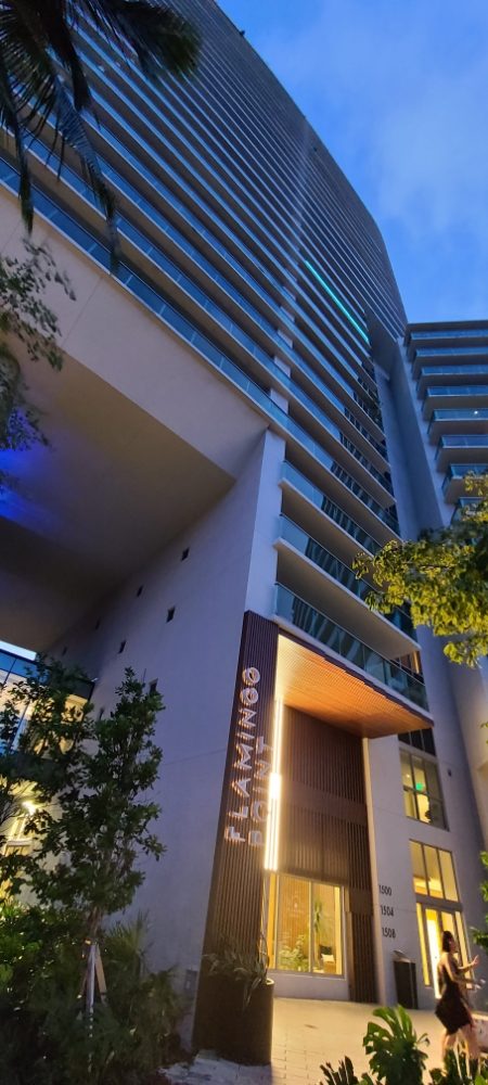 DOGGIE VIP FLAMINGO - Updated March 2025 - 15 Photos - 1508 Bay Rd ...