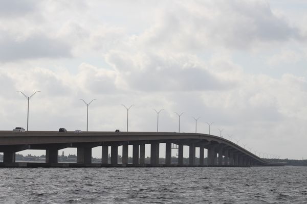 MIDPOINT MEMORIAL BRIDGE - Updated July 2025 - 22 Photos - 1930 SE 23rd Ter, Cape Coral, Florida ...