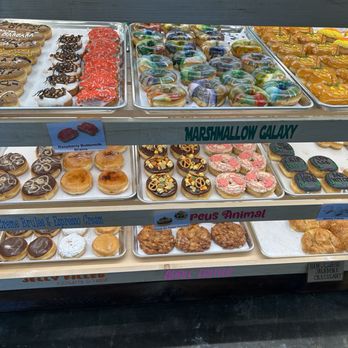 SLODOCO DONUTS - Updated February 2025 - 60 Photos & 35 Reviews - 290 ...