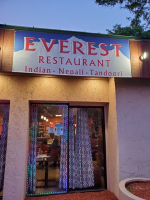 EVEREST INDIAN-NEPALI RESTAURANT - Updated April 2025 - 118 Photos ...