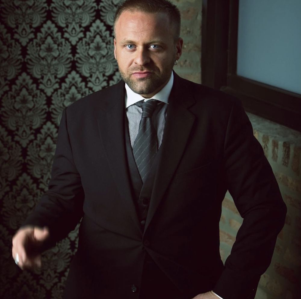 BRYAN OLSON - ROBERTS BROTHERS - Updated November 2024 - Contact Agent ...