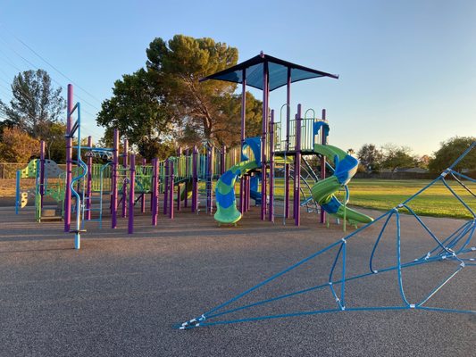 SUTTER ELEMENTARY SCHOOL - Updated August 2024 - 13 Photos - 3200 ...