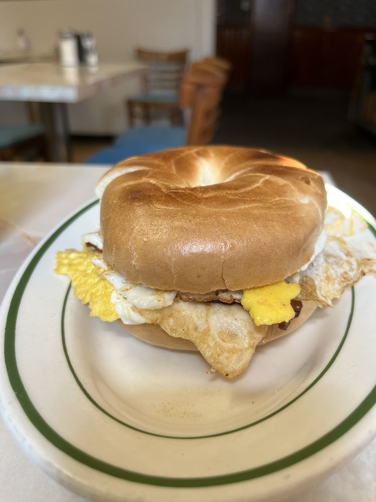 BLUE JAY RESTAURANT - Updated December 2025 - 15 Photos & 17 Reviews ...