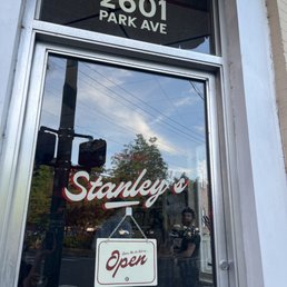 STANLEY’S - Updated October 2025 - 176 Photos & 98 Reviews - 2601 Park ...
