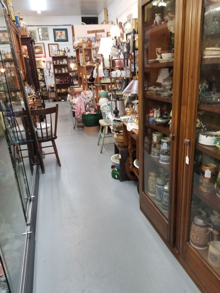 SOUTHSIDE PICKERS - Updated December 2025 - 10 Photos - 310 S Brady St ...