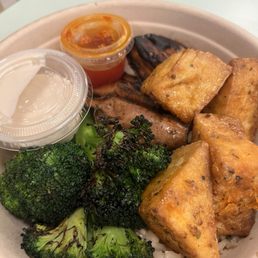 DIG INN - Updated December 2025 - 148 Photos & 88 Reviews - 4733 Elm St ...