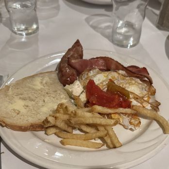 CENTRO BASCO - Updated December 2025 - 321 Photos & 295 Reviews - 13432 ...