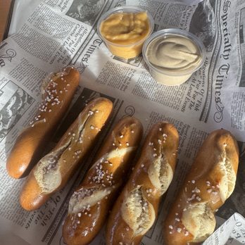 HOMEFIELD - Updated January 2026 - 24 Photos & 12 Reviews - 1312 ...