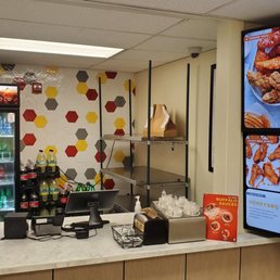 WINGS OVER BOSTON - Updated May 2025 - 118 Photos & 232 Reviews - 325 ...