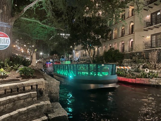 SELENA’S BRIDGE - Updated April 2025 - 50 Photos & 19 Reviews - 1118 ...