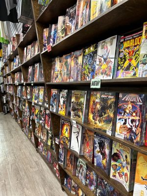 AUSTIN BOOKS & COMICS - Updated September 2024 - 125 Photos & 201 ...