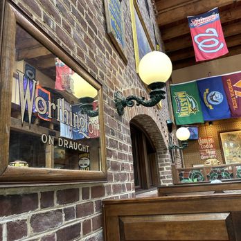 PJ SKIDOOS RESTAURANT - Updated October 2024 - 227 Photos & 373 Reviews ...