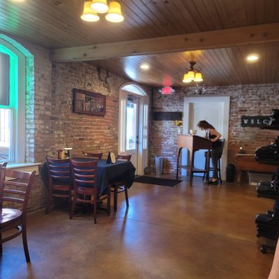 BROOKS TAVERN - 20 Reviews - 10 Oak St, Tryon, North Carolina - Bars ...