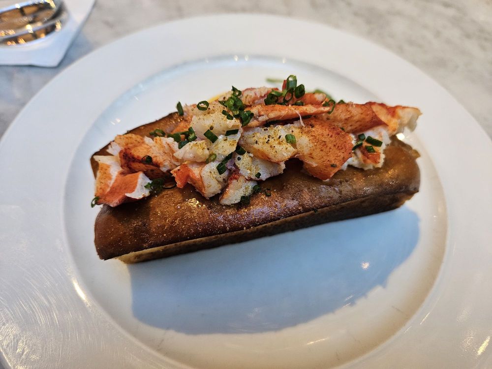 RH TORONTO | THE GALLERY AT YORKDALE - Updated September 2025 - 289 ...