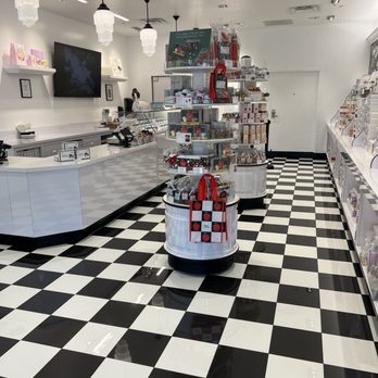 SEE’S CANDIES - Updated December 2025 - 15 Photos & 11 Reviews - 2445 ...