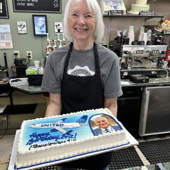 MASTERPIECE CAKESHOP - Updated October 2024 - 117 Photos & 244 Reviews ...