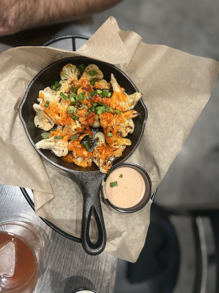 THE BRASS TAP - Updated December 2025 - 83 Photos & 98 Reviews - 1701 ...