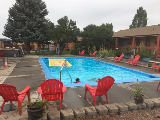 COUNTRY LODGE - Updated December 2025 - 19 Photos & 38 Reviews - 1624 E ...