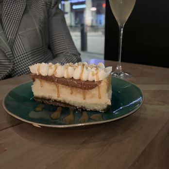 KINDLING DOWNTOWN COOKOUT & COCKTAILS - Updated November 2024 - 372 ...