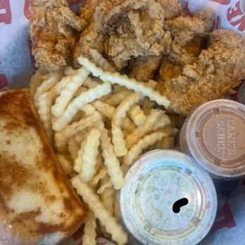 RAISING CANE’S CHICKEN FINGERS - Updated January 2026 - 261 Photos ...