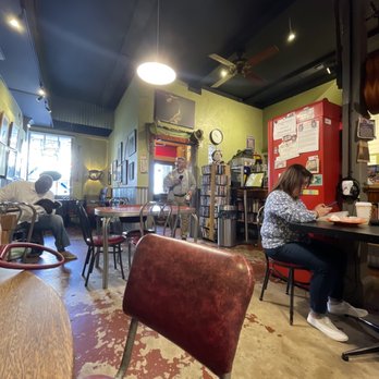 HIGHWAY 61 COFFEEHOUSE - Updated January 2026 - 36 Photos & 64 Reviews ...
