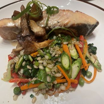 AMBER ROAD BAR & GRILLE - Updated December 2025 - 32 Photos & 17 ...