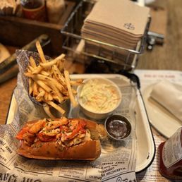 KING’S FISH HOUSE - PINE AVE - 2270 Photos & 1959 Reviews - 100 W ...