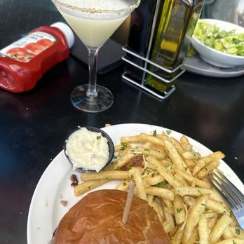 COLD WATER BREWERY AND GRILL - Updated August 2024 - 1374 Photos & 1529 ...