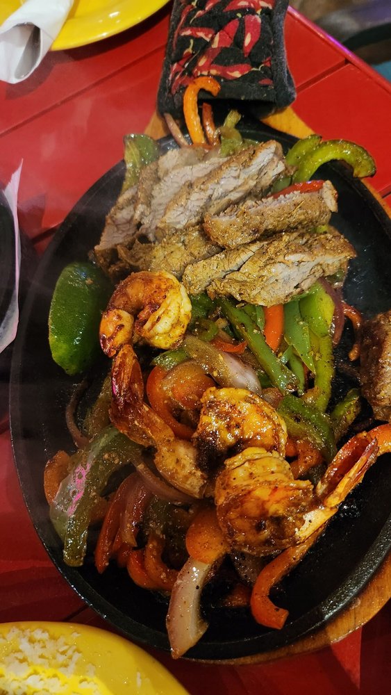 Skull Rock Cantina, Avon Park | Roadtrippers