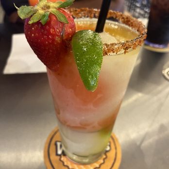 Kyle WILLIE’S GRILL & ICEHOUSE - Updated November 2024 - 101 Photos ...