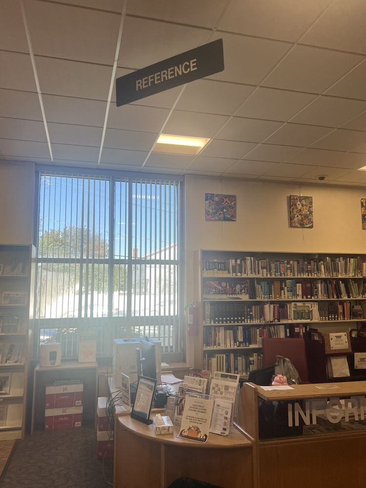 DEER PARK PUBLIC LIBRARY - Updated July 2025 - 13 Photos - 44 Lake Ave ...