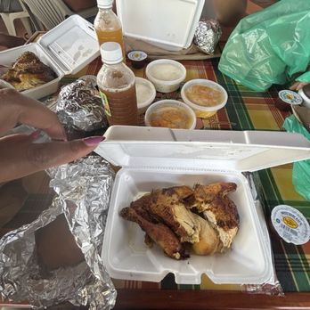 LA REINE CHICKEN SHACK - Updated September 2025 - 198 Photos & 224 ...