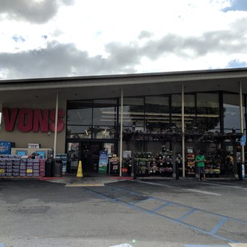 VONS - Updated August 2025 - 35 Photos & 83 Reviews - 410 Manhattan ...