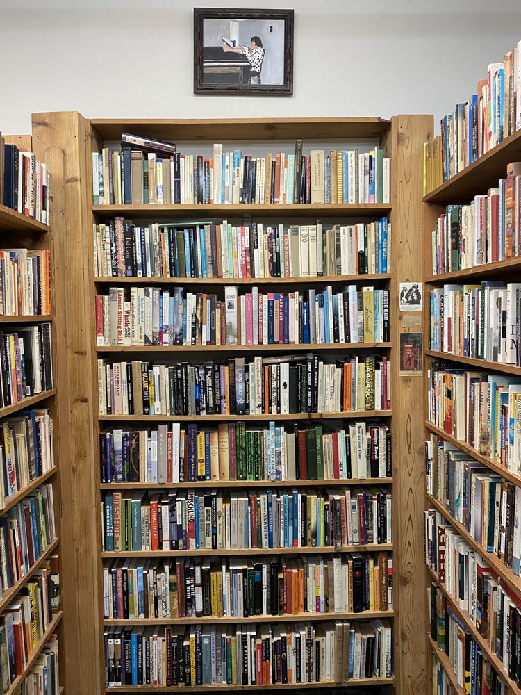 THE BOOK STOP - Updated September 2025 - 25 Photos & 24 Reviews - 214 N ...