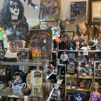 COLD SPRING ANTIQUES CENTER - Updated December 2025 - 25 Photos & 11 ...
