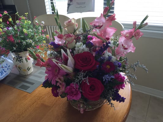 NORTHWEST ARKANSAS FLORIST INC - 13 Reviews - 3901 N Shiloh Dr ...