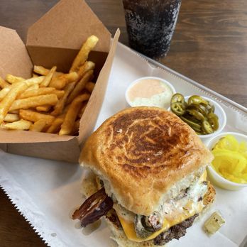 Q’S DELI - Updated December 2024 - 79 Photos & 83 Reviews - 13134 Dairy ...