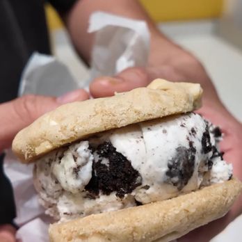 DIDDY RIESE COOKIES - Updated February 2025 - 3407 Photos & 5890 ...