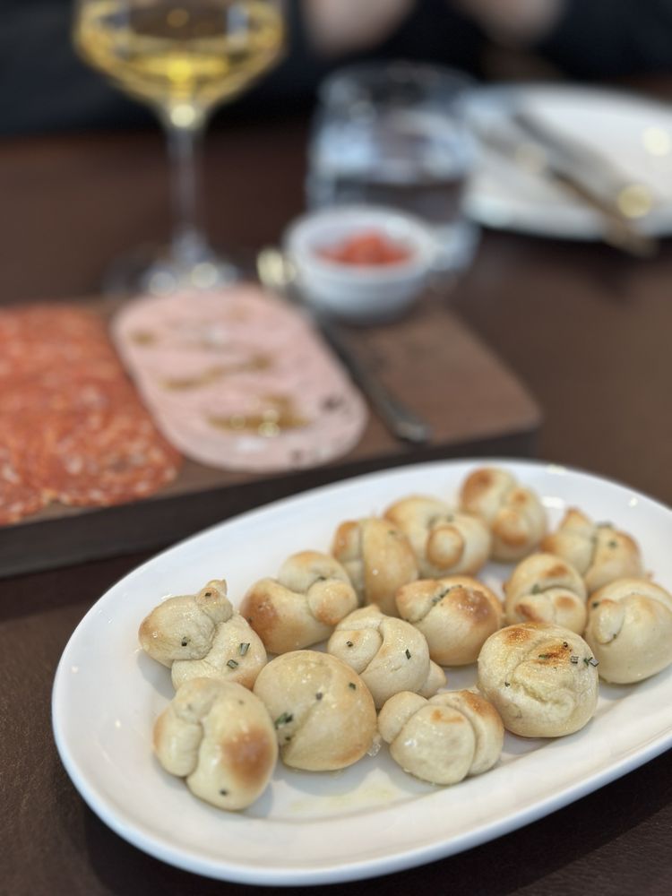 BUCA YORKVILLE - Updated September 2025 - 631 Photos & 223 Reviews - 53 ...