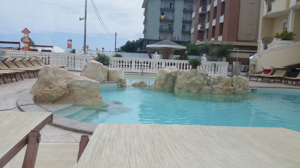 HOTEL MONTANARI - Updated September 2025 - Via Redipuglia, Lappi ...