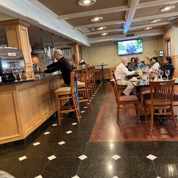 NORWALK INN & CONFERENCE CENTER - Updated July 2024 - 197 Photos & 119 ...